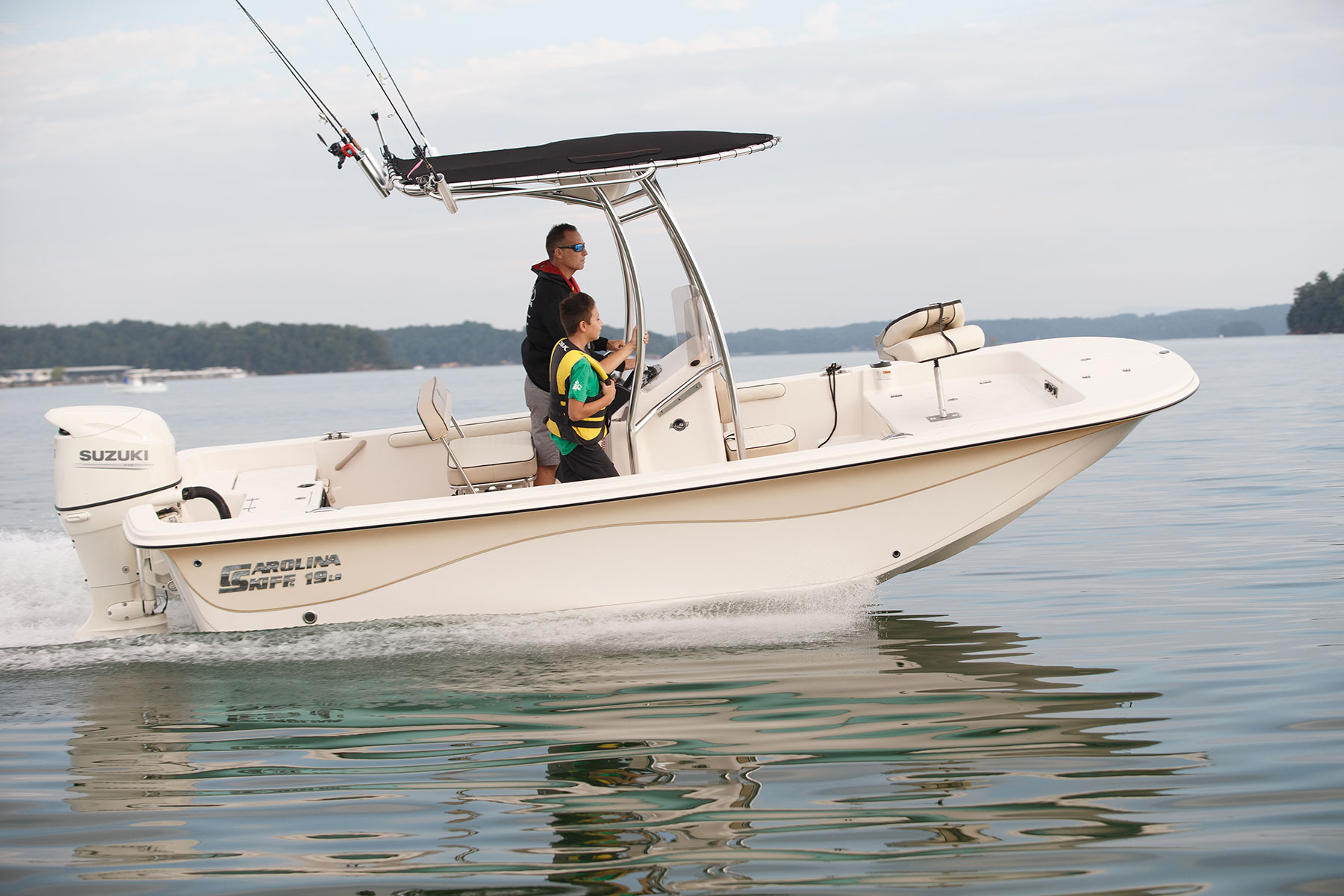 19 LS - Carolina Skiff